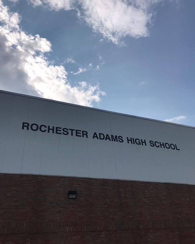 «ROCHESTER ADAMS HIGH SCHOOL» – DIVINA MADONNA