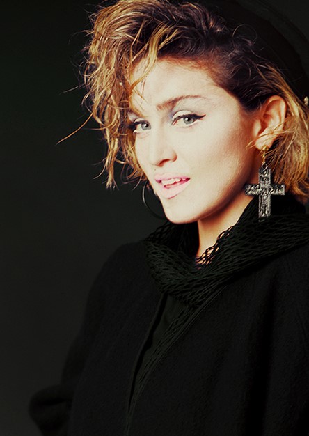 PORTFOLIO: CURTIS KNAPP – DIVINA MADONNA