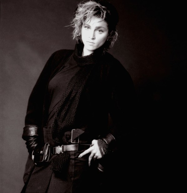 PORTFOLIO: CURTIS KNAPP – DIVINA MADONNA