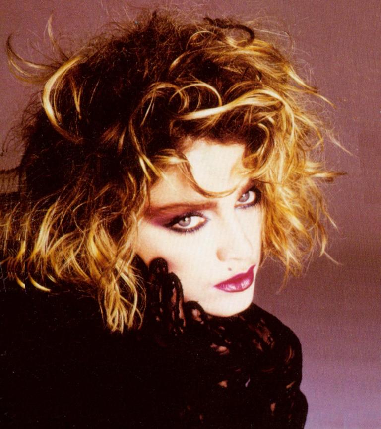 PORTFOLIOS: FRANCESCO SCAVULLO – 1984 – DIVINA MADONNA