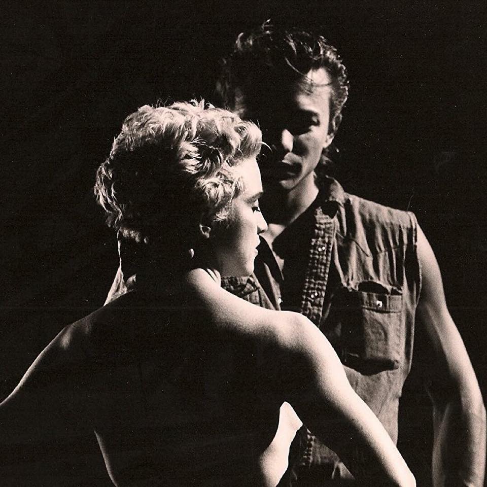 Alex MacArthur – DIVINA MADONNA