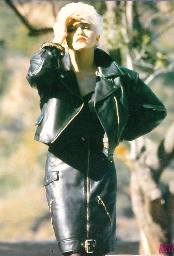 PORTFOLIOS: ALBERTO TOLOT 1986 – DIVINA MADONNA