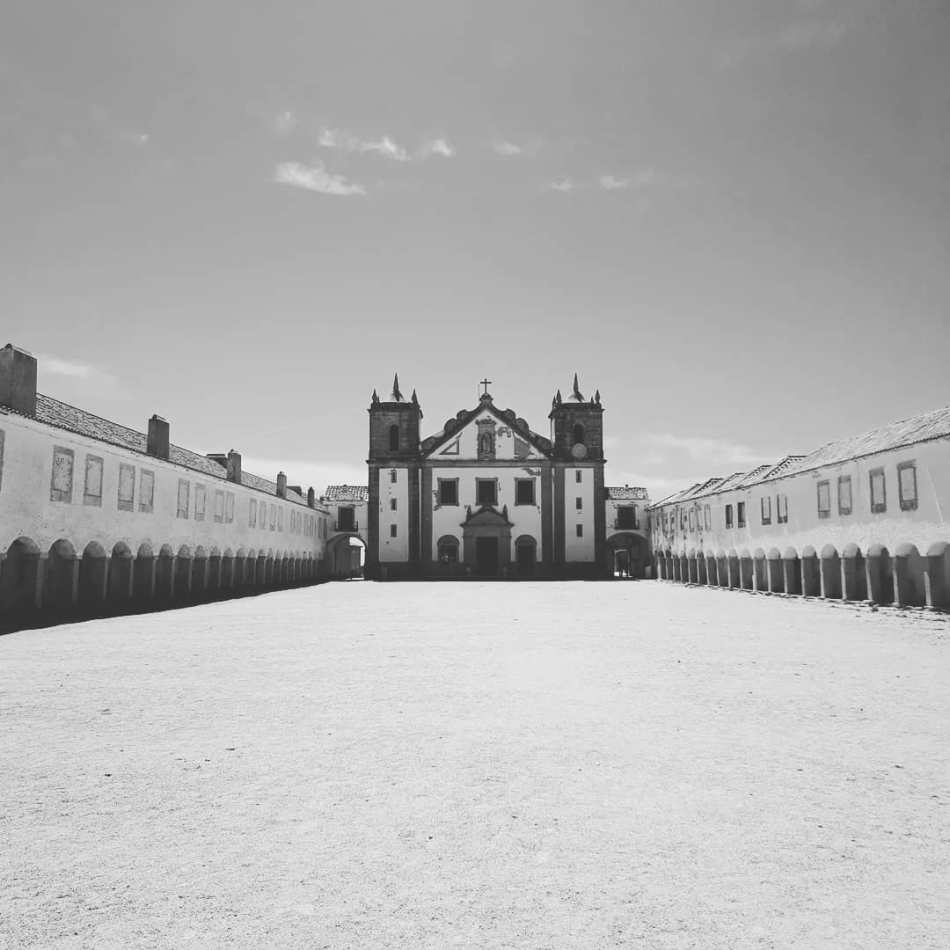 «DARK BALLET» – DIVINA MADONNA