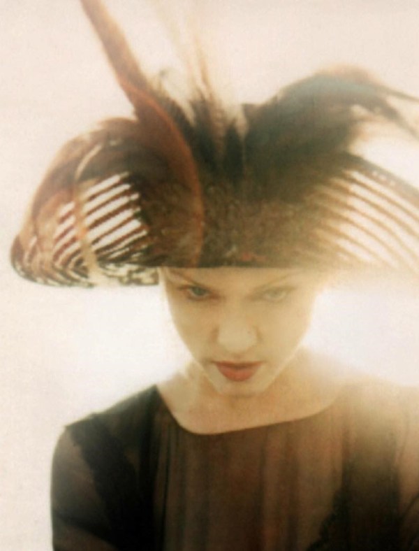 PORTFOLIOS: STEVEN MEISEL – DIVINA MADONNA