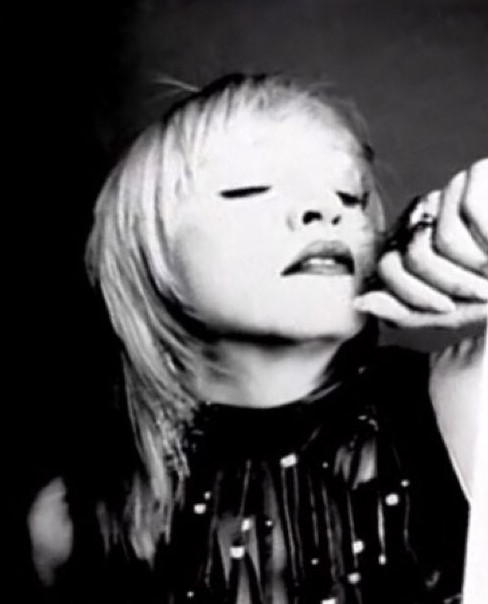 PORTFOLIOS: STEVEN MEISEL – DIVINA MADONNA