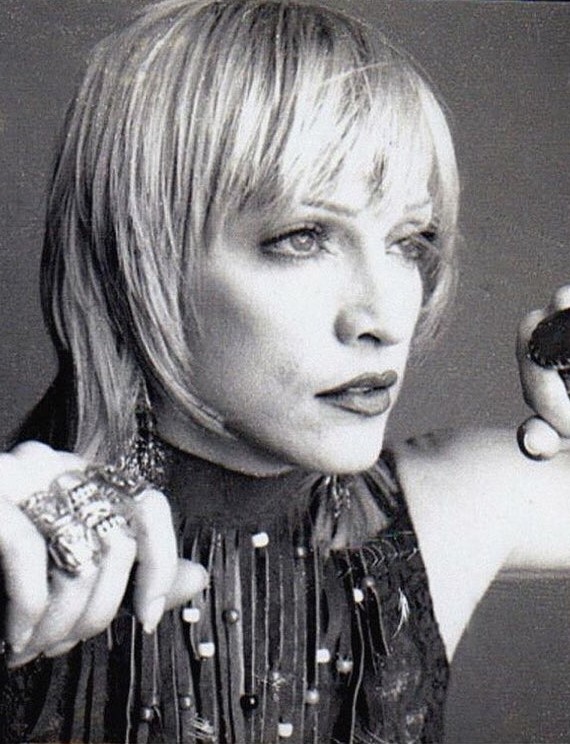 PORTFOLIOS: STEVEN MEISEL – DIVINA MADONNA