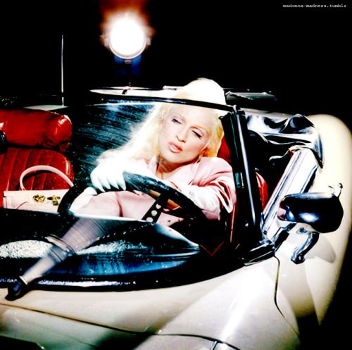 PORTFOLIO: STEVEN MEISEL – «VERSACE» – DIVINA MADONNA