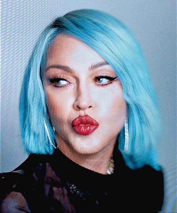 PORTFOLIOS: RICARDO GOMES – «NO FEAR» – DIVINA MADONNA