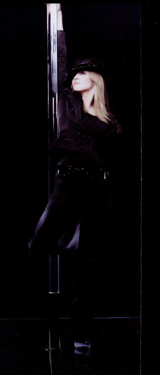 PORTFOLIOS: SOLVE SUNSBO – DIVINA MADONNA