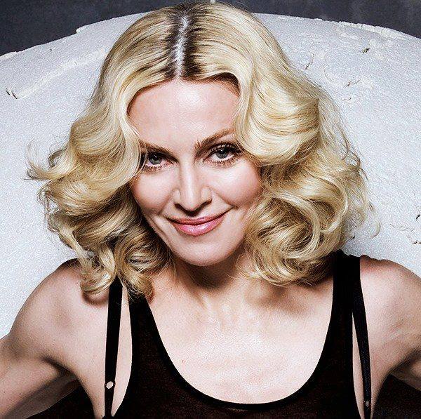 PORTFOLIOS: STEVEN MEISEL – «VANITY FAIR» – DIVINA MADONNA