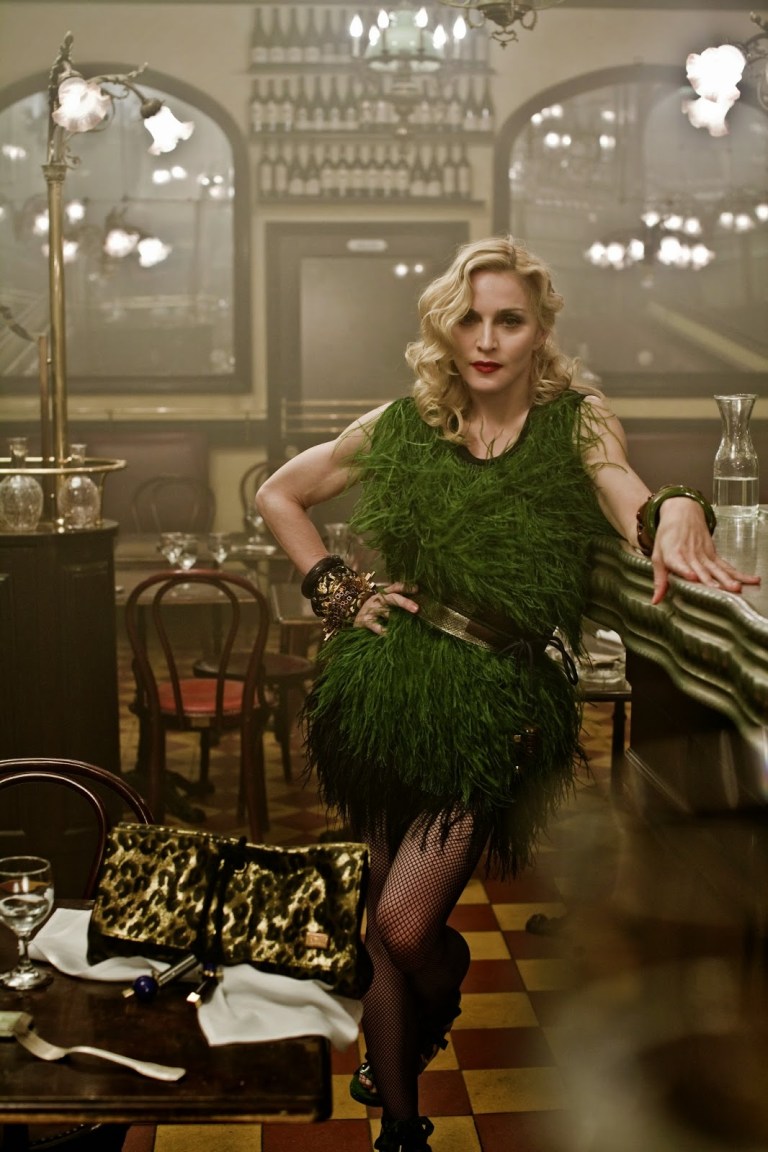 PORTFOLIOS: STEVEN MEISEL – «LOUIS VUITTON» – DIVINA MADONNA