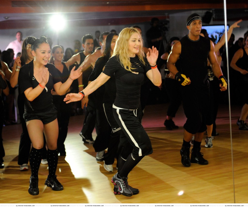 «HARD CANDY» FITNESS MEXICO – DIVINA MADONNA