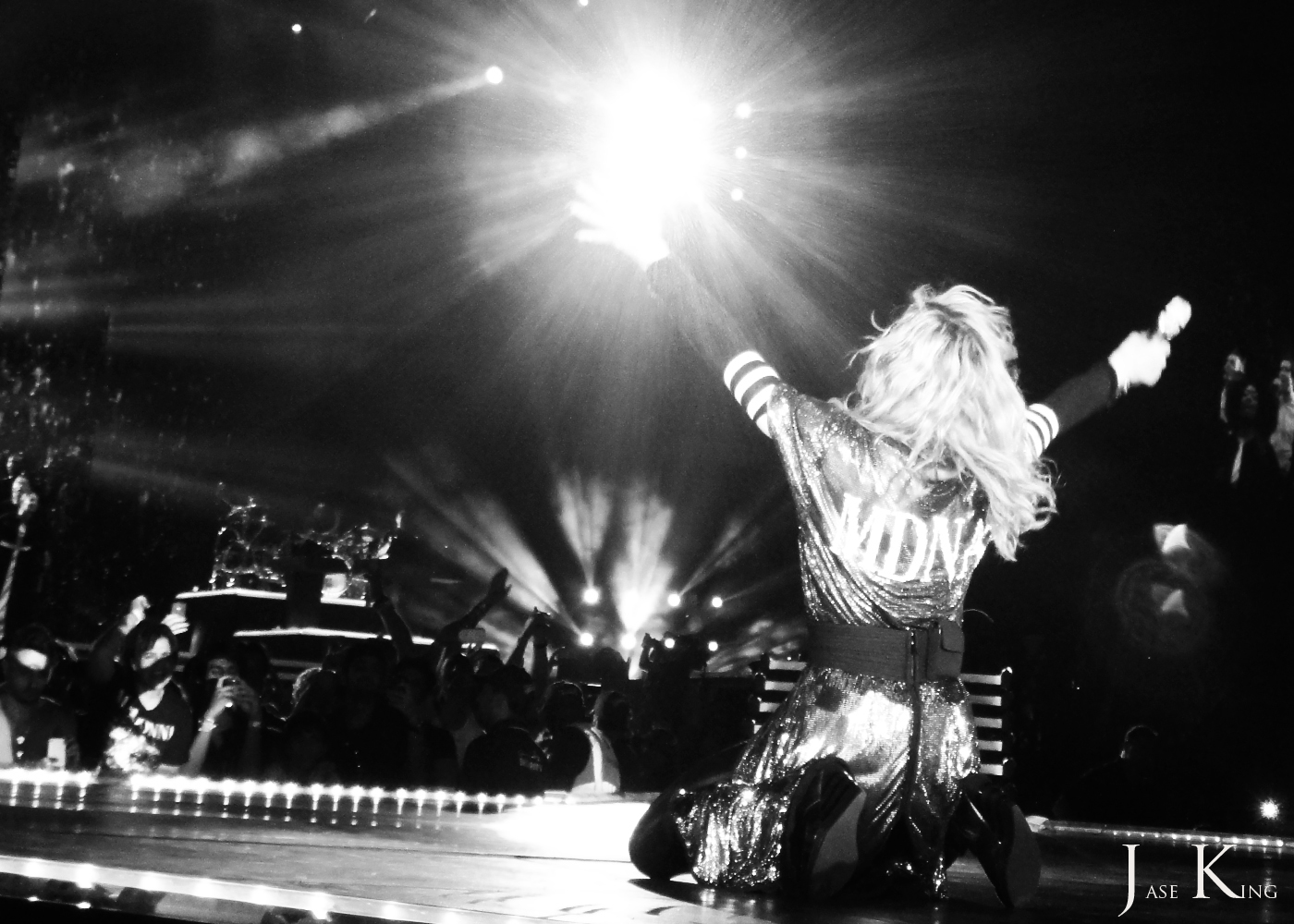 «THE MDNA TOUR» – DIVINA MADONNA